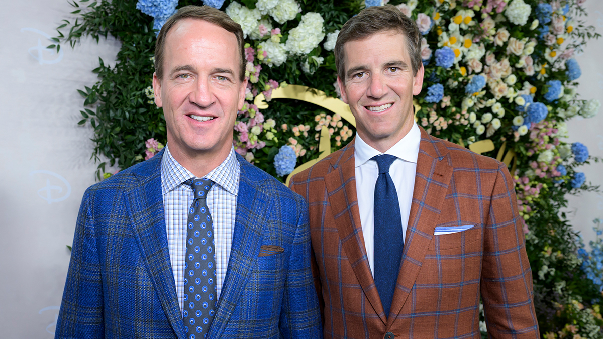 Peyton Manning; Eli Manning - Barrett Media