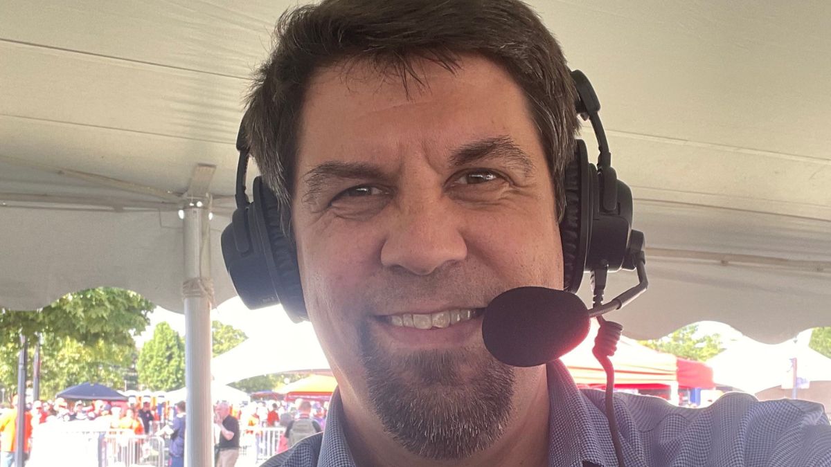 1400 WDWS Host Scott Beatty Exits Show to Launch New Podcast - Barrett ...